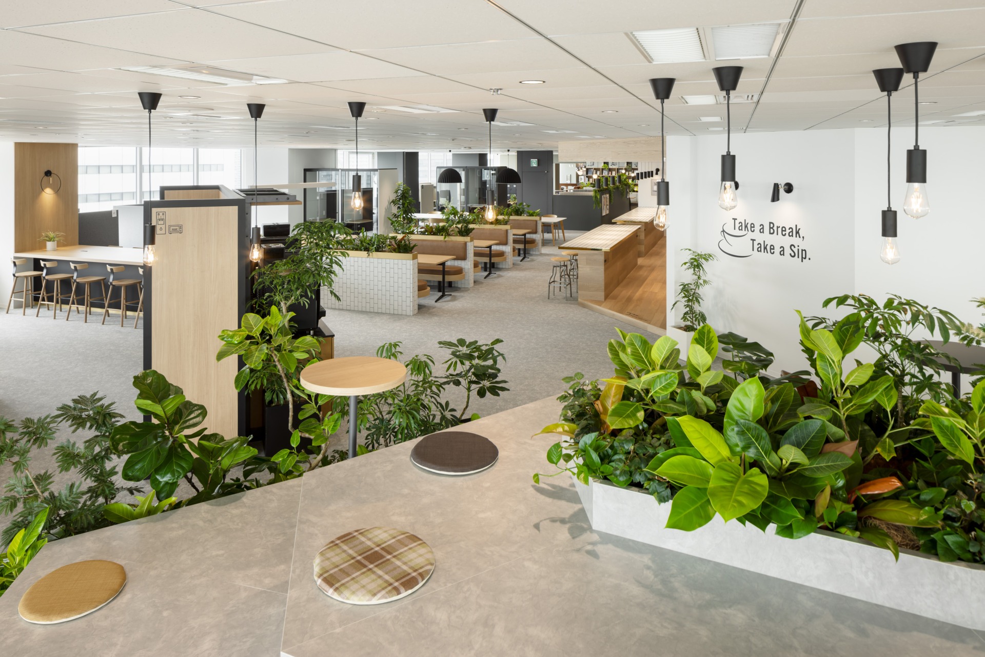 SCSK株式会社豊洲フロント14F食堂カフェテリア改修プロジェクト | 住商インテリアインターナショナル