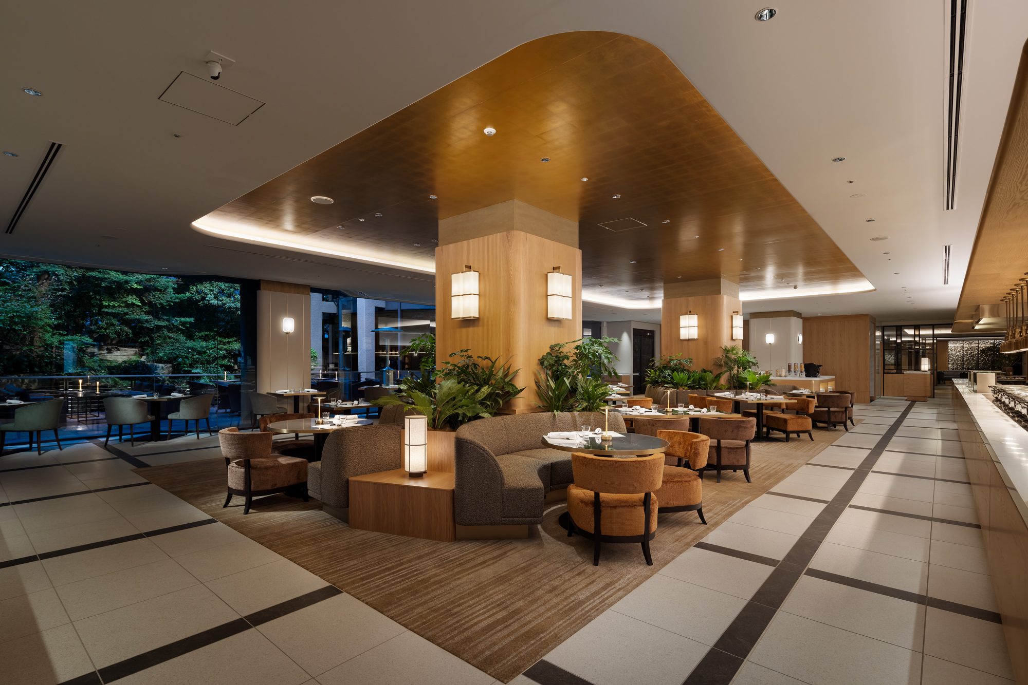 All Day Dining REMONE（リーガロイヤルホテル大阪） | 住商インテリアインターナショナル